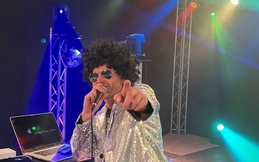 SEN2022 – Guilty Pleasure Disco Show – 004 | SEN '76 Zomerfeesten | 25 ...