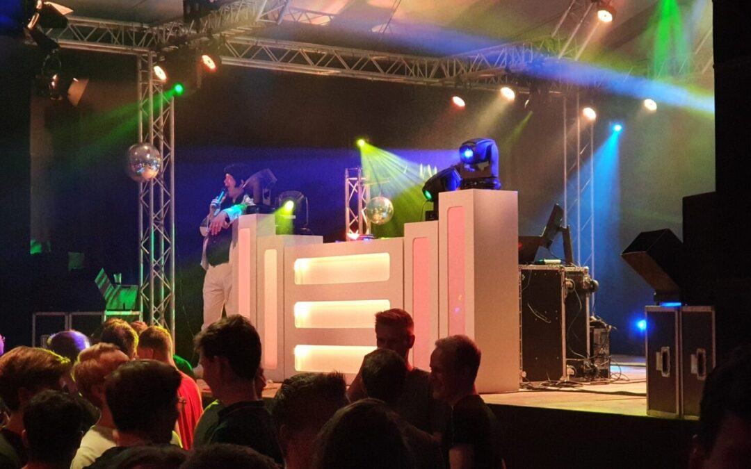SEN2022 – Guilty Pleasure Disco Show – 016 | SEN '76 Zomerfeesten | 25 ...