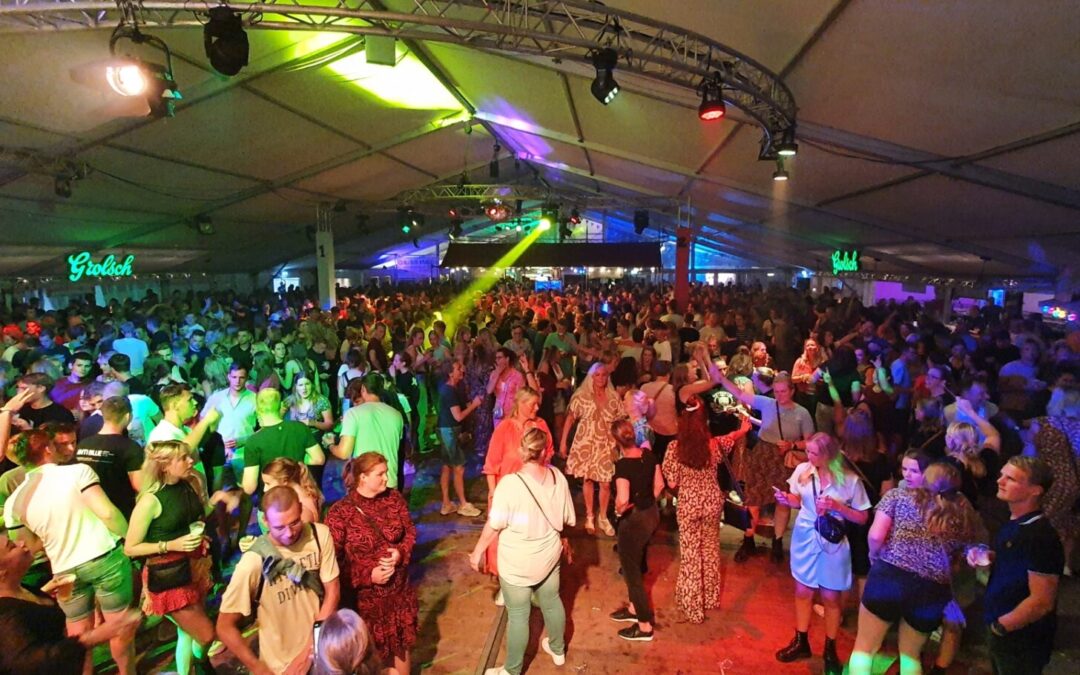SEN2022 – Guilty Pleasure Disco Show – 019 | SEN '76 Zomerfeesten | 25 ...
